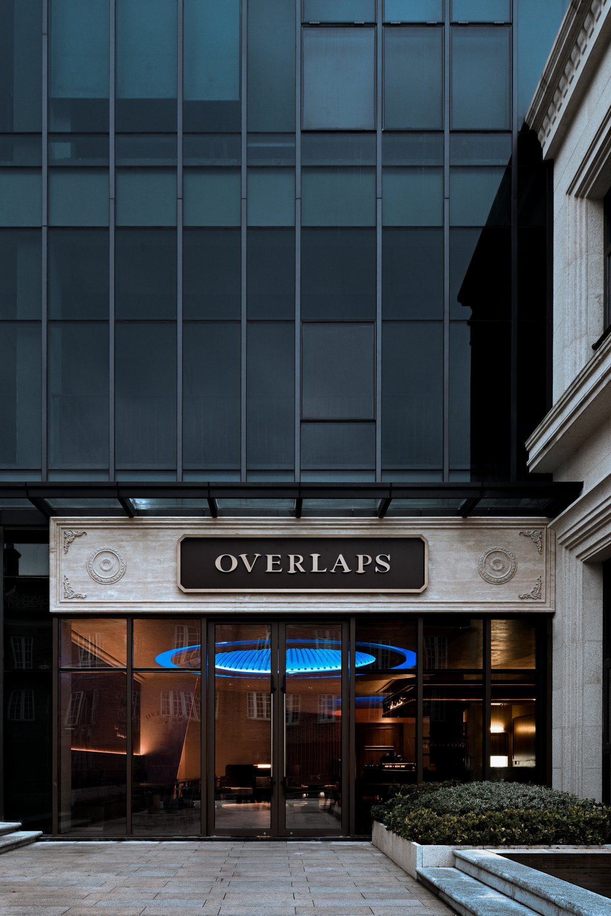 YinjiSpace - MET Creative Brand x OVERLAPS Restaurant